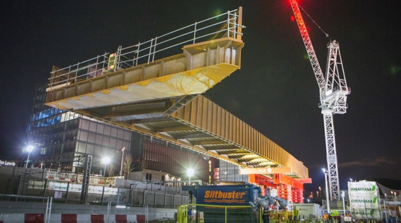 Carpenters Land Bridge installed at Queen Elizabeth Olympic Park